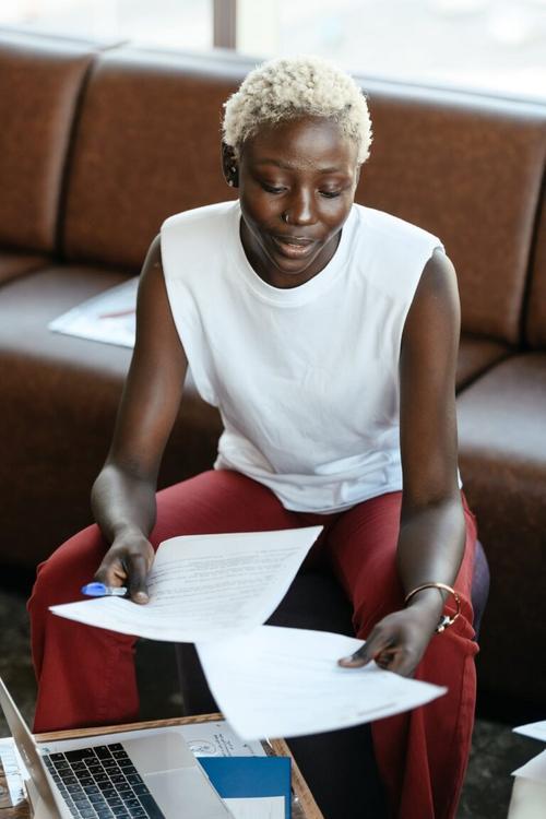 25 Types of jobs in SA offering R30,000 and above per month | Bona Magazine