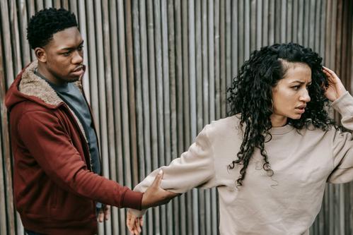 Dealing with a heartbreak? Try the no contact method | Bona Magazine