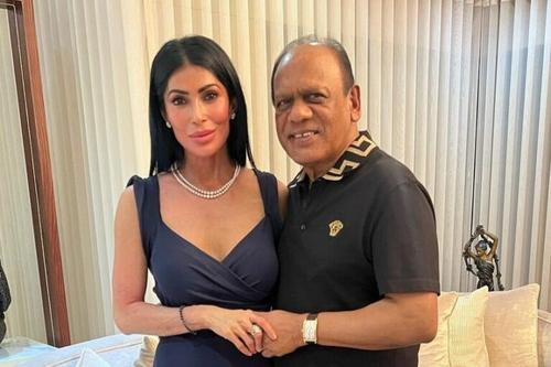 Sorisha Naidoo and Vivian Reddy visit Tongaat community to assist after ...