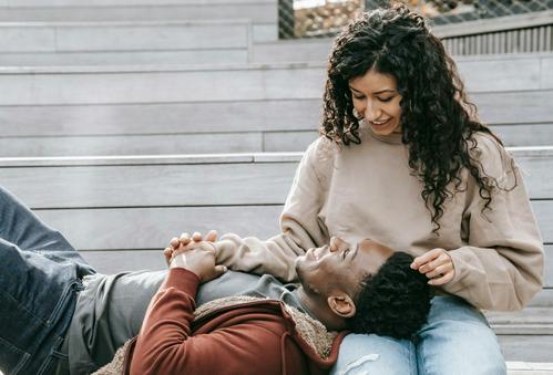 The importance of embracing vulnerability in a relationship | Bona Magazine