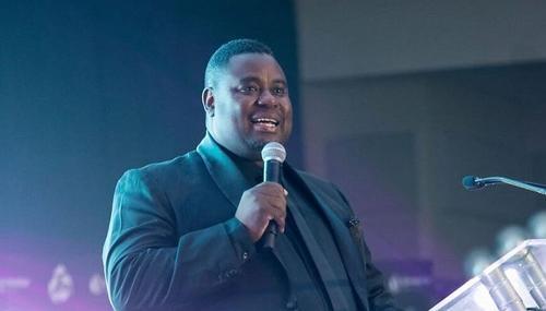 Felix Hlophe's juxtaposition of celebrating his anniversary while going ...