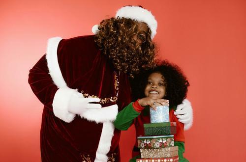Is your kid terrified of Santa Claus? Here’s how to make them feel at ...