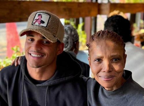 Sacha Feinberg-Mngomezulu posts heartfelt tribute to his mother | Bona ...
