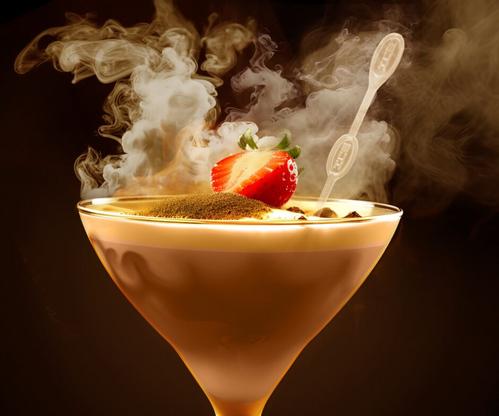Transform your drinks with the magic of Dry Ice 4 Cocktails | Bona Magazine