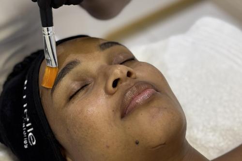 Mesoglow Facial at Skin Renewal: A radiance-boosting experience | Bona ...