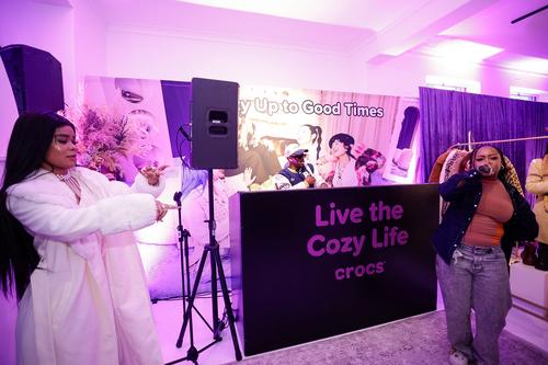 Dee Koala Joins the Crocs Cozy Girl Crew for an “UnFurgettable” Winter ...