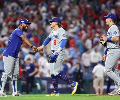 Dodgers edge Phillies to seize commanding playoff lead | Bona Magazine