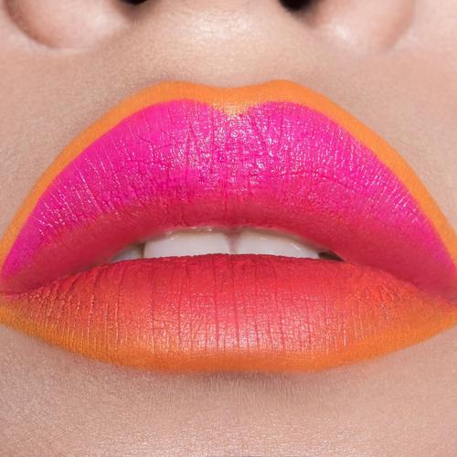 Neon Lipstick Trend 2026 | Bona Magazine