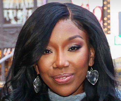 Brandy Walks Off Stage Mid-Performance | Bona Magazine