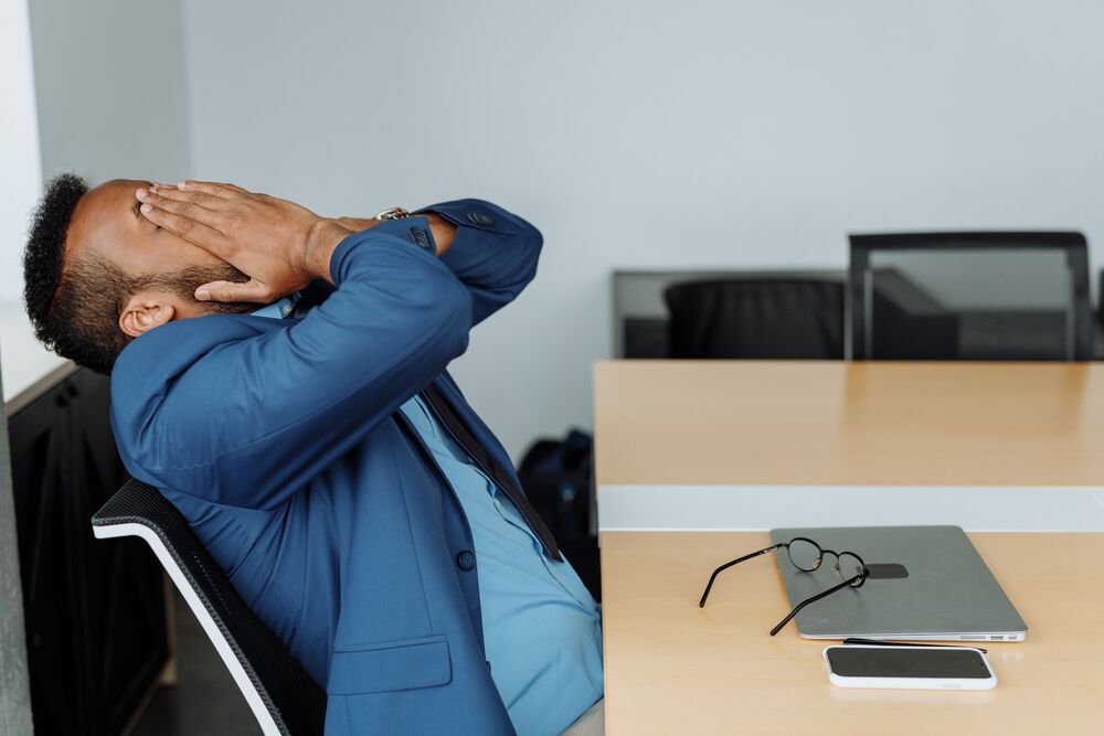 Signs of burnout you should be aware of | Bona Magazine